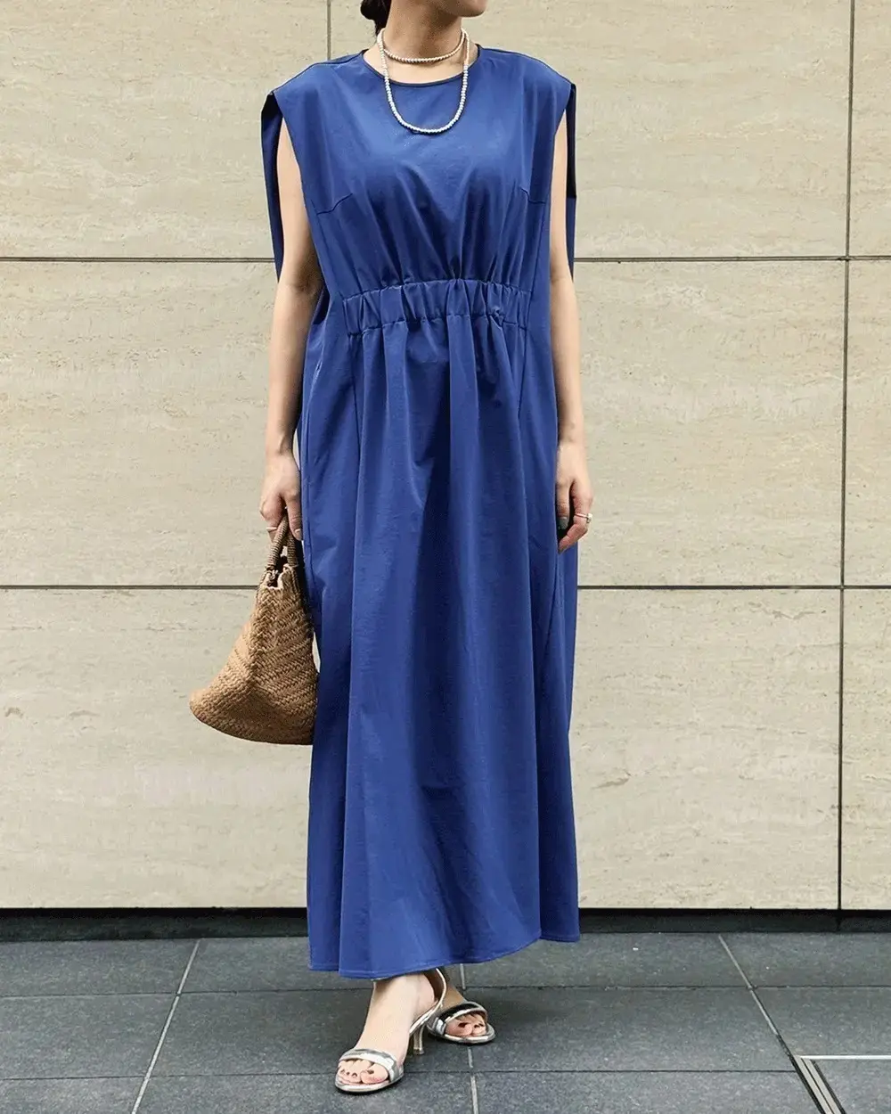 ノースリ苦手派もOK！スタイルアップが叶う夏ワンピ【50代ファッション・E by eclat】 | Web eclat | 50代女性のためのファッション、ビューティ、ライフスタイル最新情報