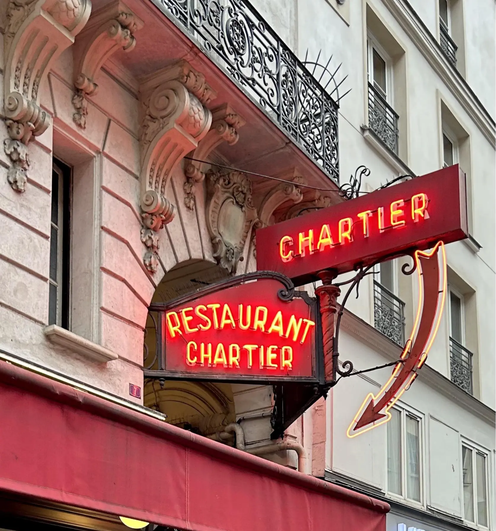 パリの大衆食堂「Bouillon Chartier」ー100年以上 愛される老舗ビストロ 【フランス パリ】 | チームJマダム ...