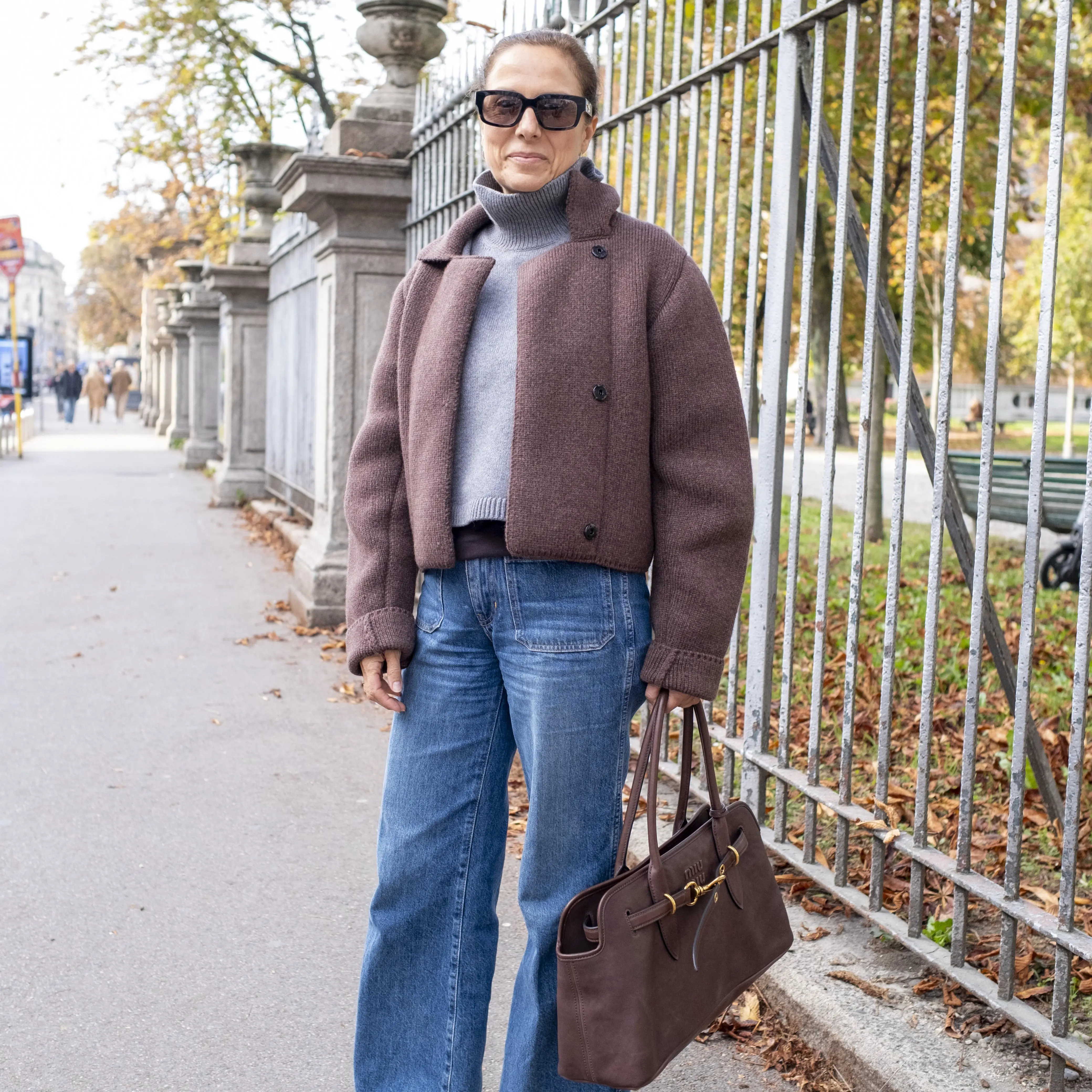 大人は、デニムも”品よく”着こなすべし！ 40代・50代におすすめのデニムスタイル【パリ・ミラノのおしゃれマダムSNAP 2025-2026冬】 | Web eclat | 50代女性のための ...